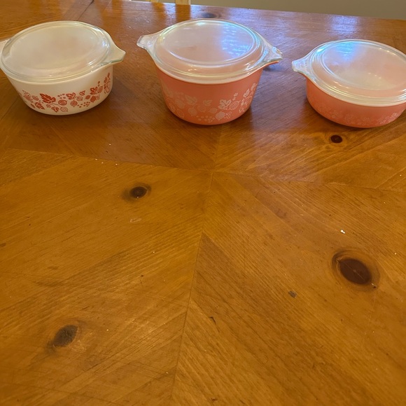 Pyrex | Kitchen | Vintage Pyrex Pink Gooseberry Casserole Set With Lids ...